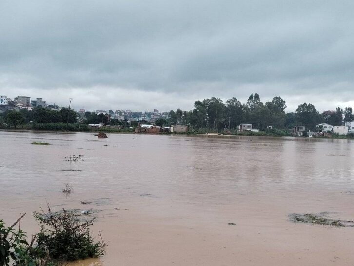 INTEMPERIES – Rupture d’une digue à Ankadikely Ilafy, montée des eaux ...