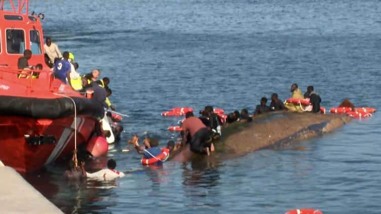 Une embarcation transportant 160 migrants chavire aux Canaries, au ...