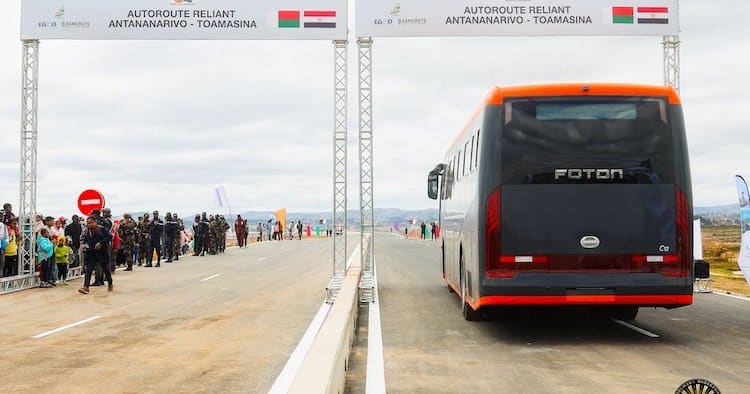 Inauguration d'un premier tronçon de l'autoroute Antananarivo-Toamasina